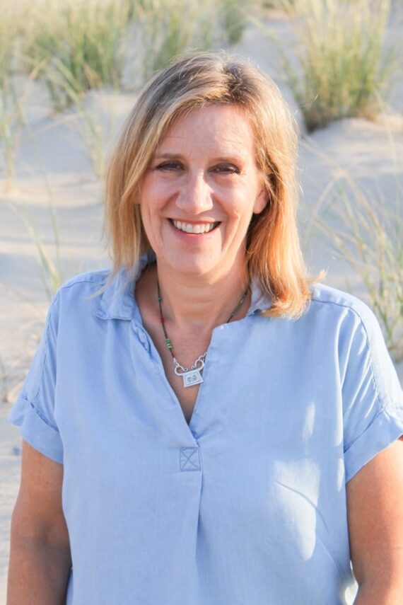 About - Cynthia Saint Cyr